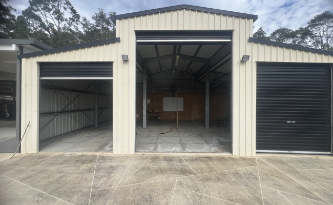 Shed Parking in 22 Garlinge Court, Bonogin Queensland 4213, Australia ...