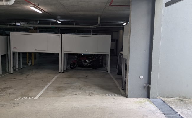 Prebook Spring Hill Manor Parking Spring Hill, QLD | Parking